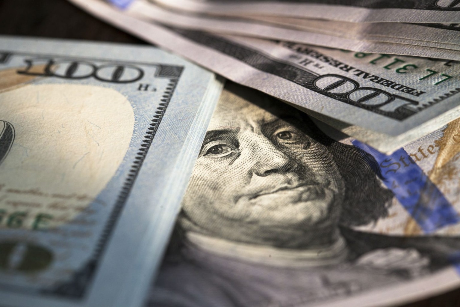 DÓLAR HOJE - IPCA-15 e tarifas de Trump influenciam o câmbio